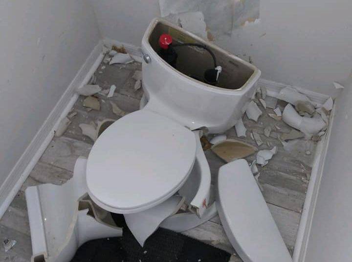 Toilet explodes after lightning hits septic tank | The Star