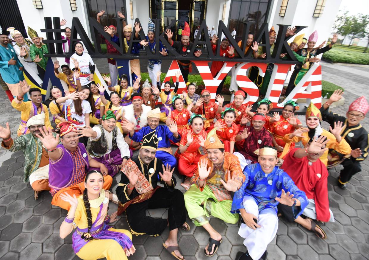 Getting goosebumps singing Negaraku | The Star
