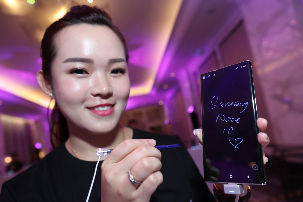 Samsung's Galaxy Note 10 launches locally, presale units snapped up ...