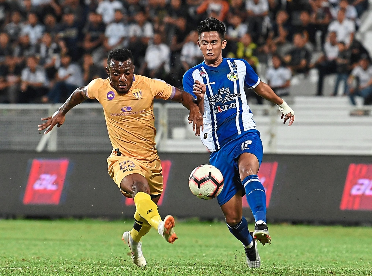 Football: Tchetche rediscovers scoring touch as Turtles show Cup ...