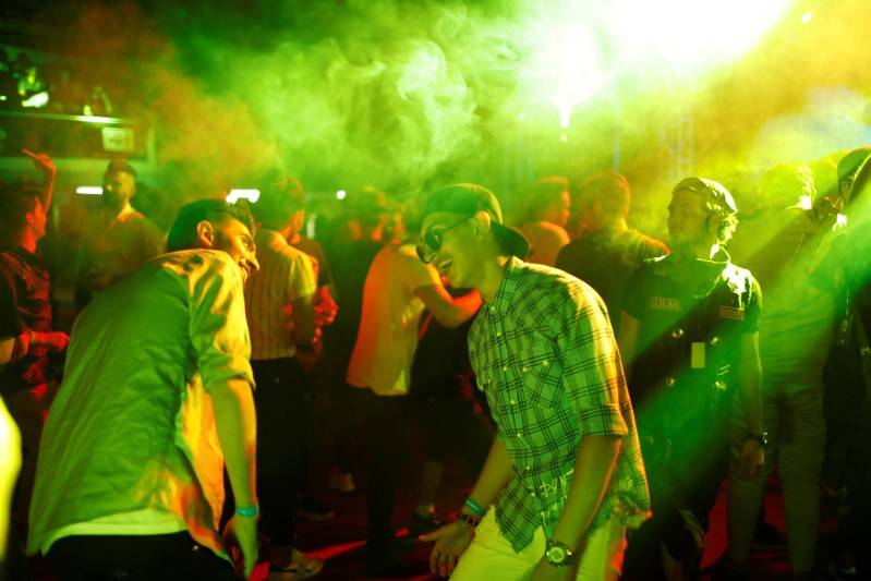 'People who love life and music' - dance parties return to Baghdad ...