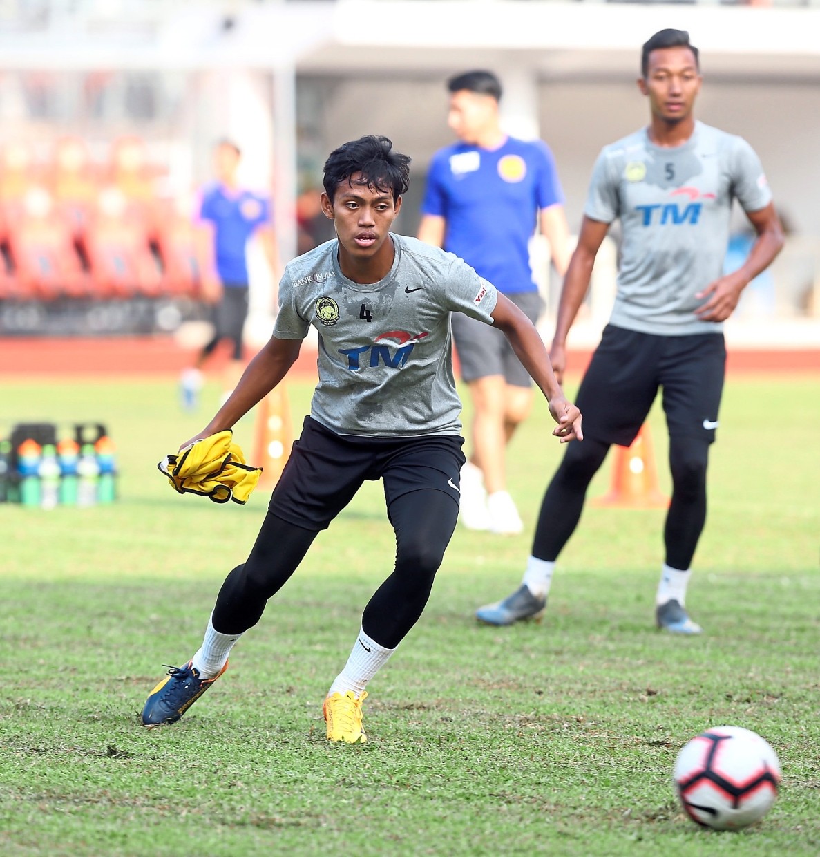 Football: Syahmi to fight Matthew for starting XI spot | The Star
