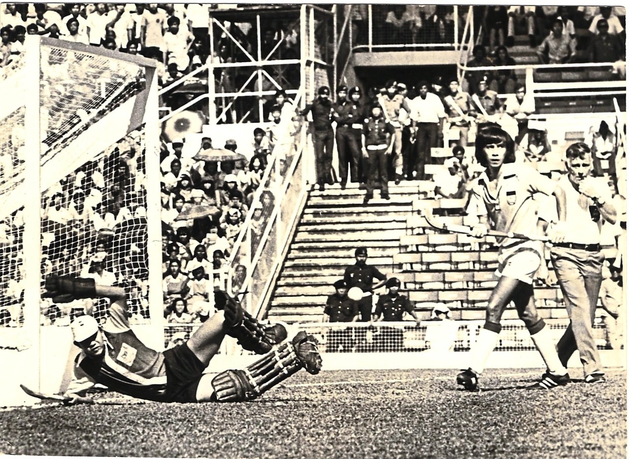 Emulate team spirit of hockey lads of yore | The Star