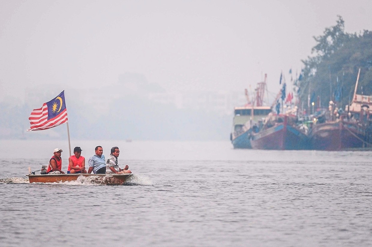 Malaysia wants fires put out | The Star