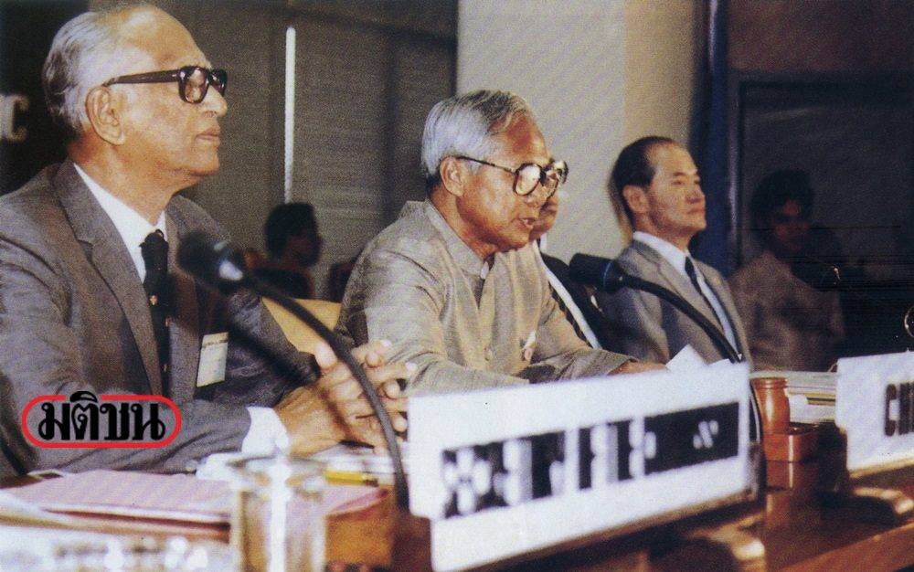 Prem Tinsulanonda: The man behind Thailand’s revered king | The Star
