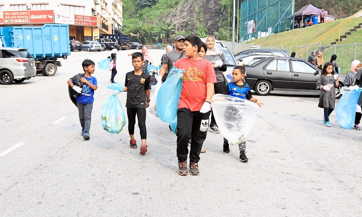 Cleaning up as a community | The Star