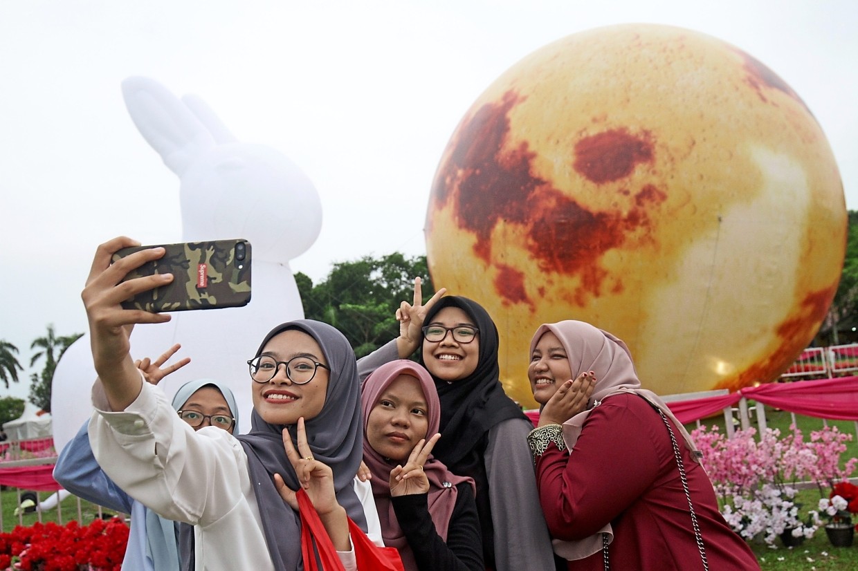 Mid-Autumn folklore in the spotlight | The Star