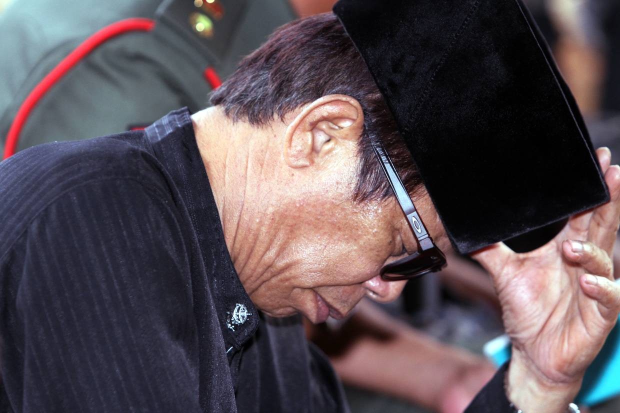 A.R. Badul and family hope for inquest into son Mejar Zahir's death ...