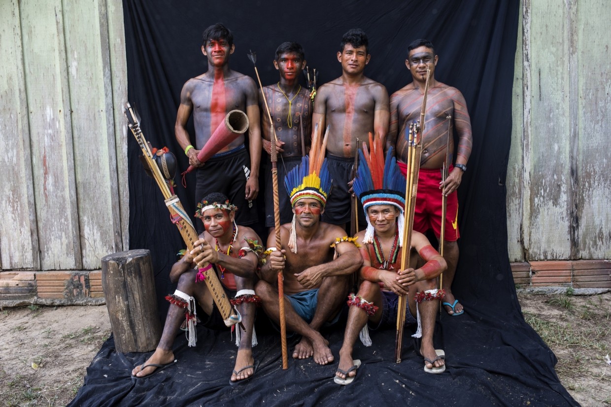 Arrows and smartphones: daily life of Amazon Tembe tribe | The Star