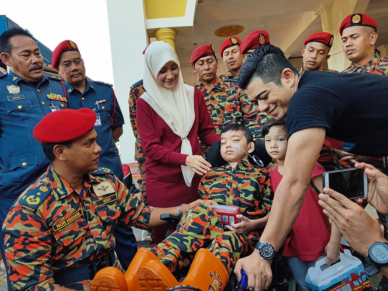 Firefighter dream comes true for seven-year-old | The Star