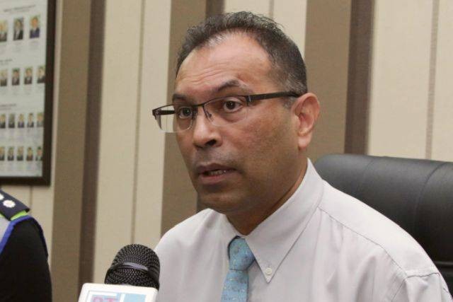 Sabah Water chief turns up for work despite court ruling | The Star