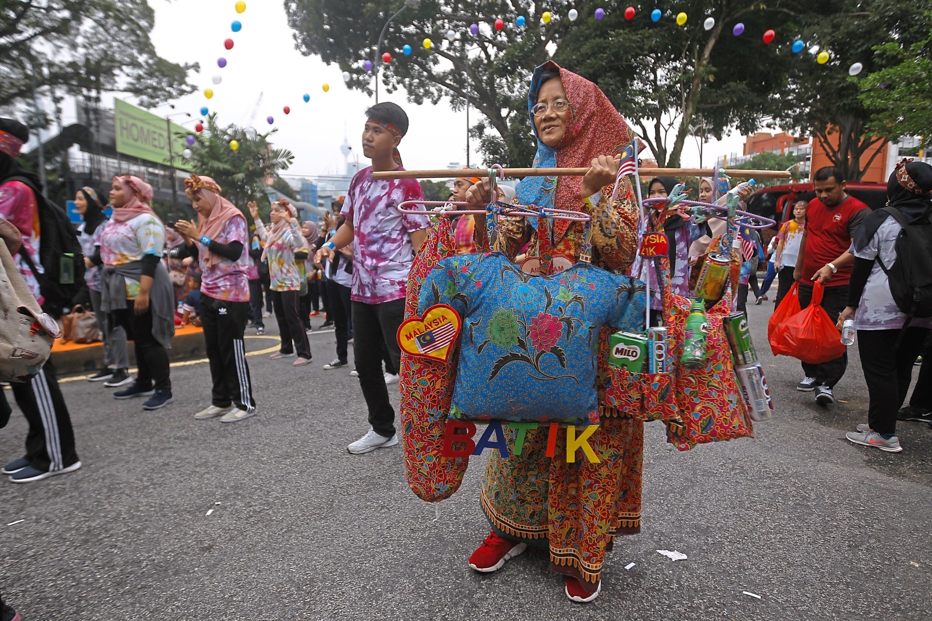 Batik fun walk promotes creativity and fit lifestyle | The Star