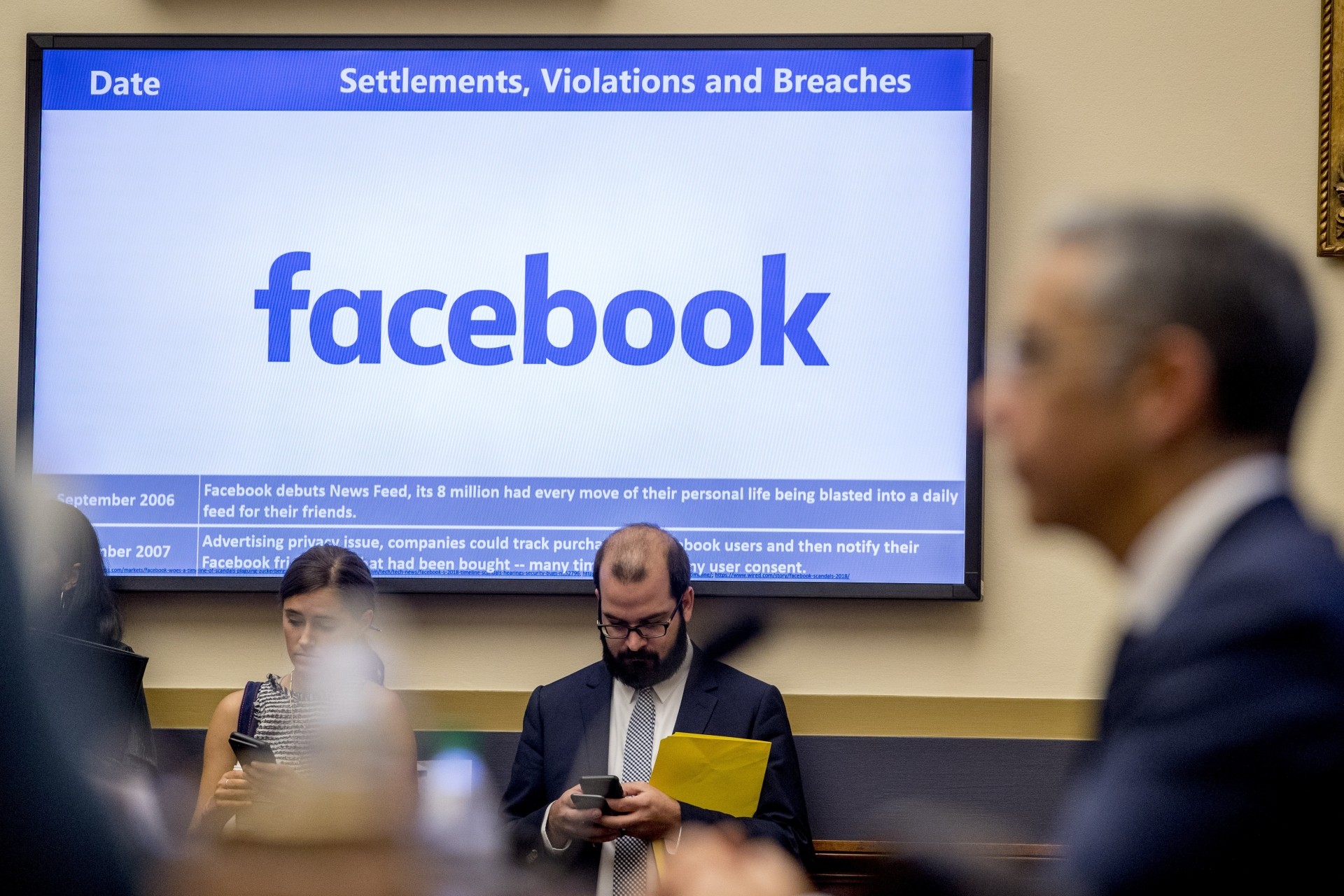 Despite defections, Facebook officially launches Libra | The Star