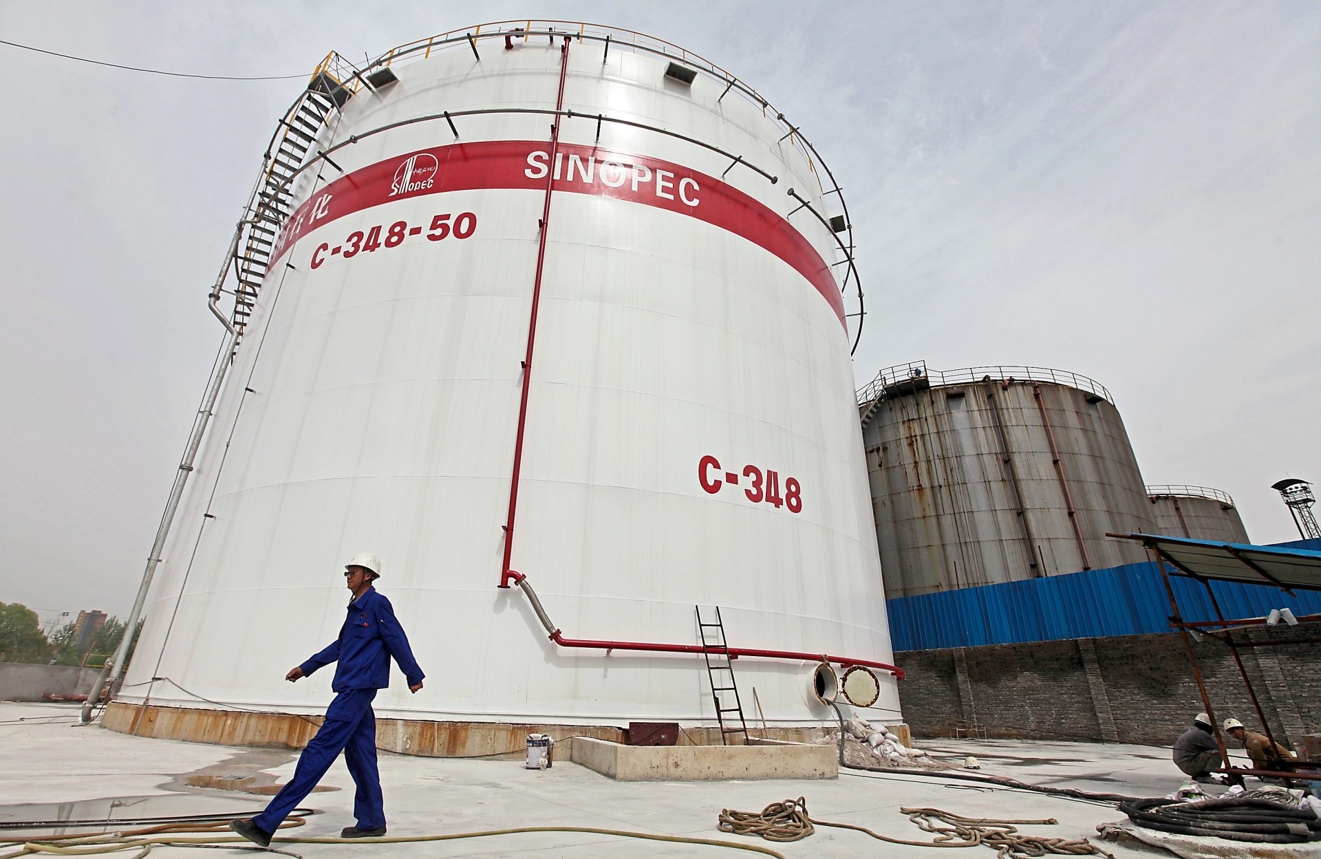 Sinopec to reduce operations after freight rates soar | The Star