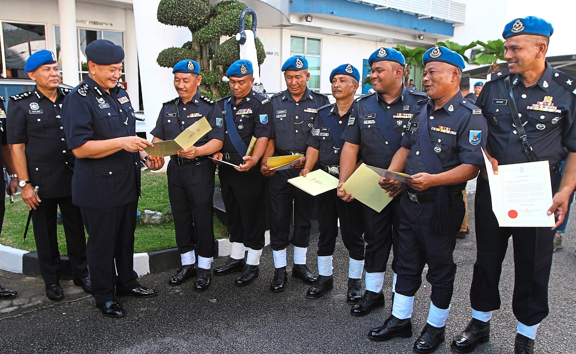 Special allowance awaits marine police | The Star