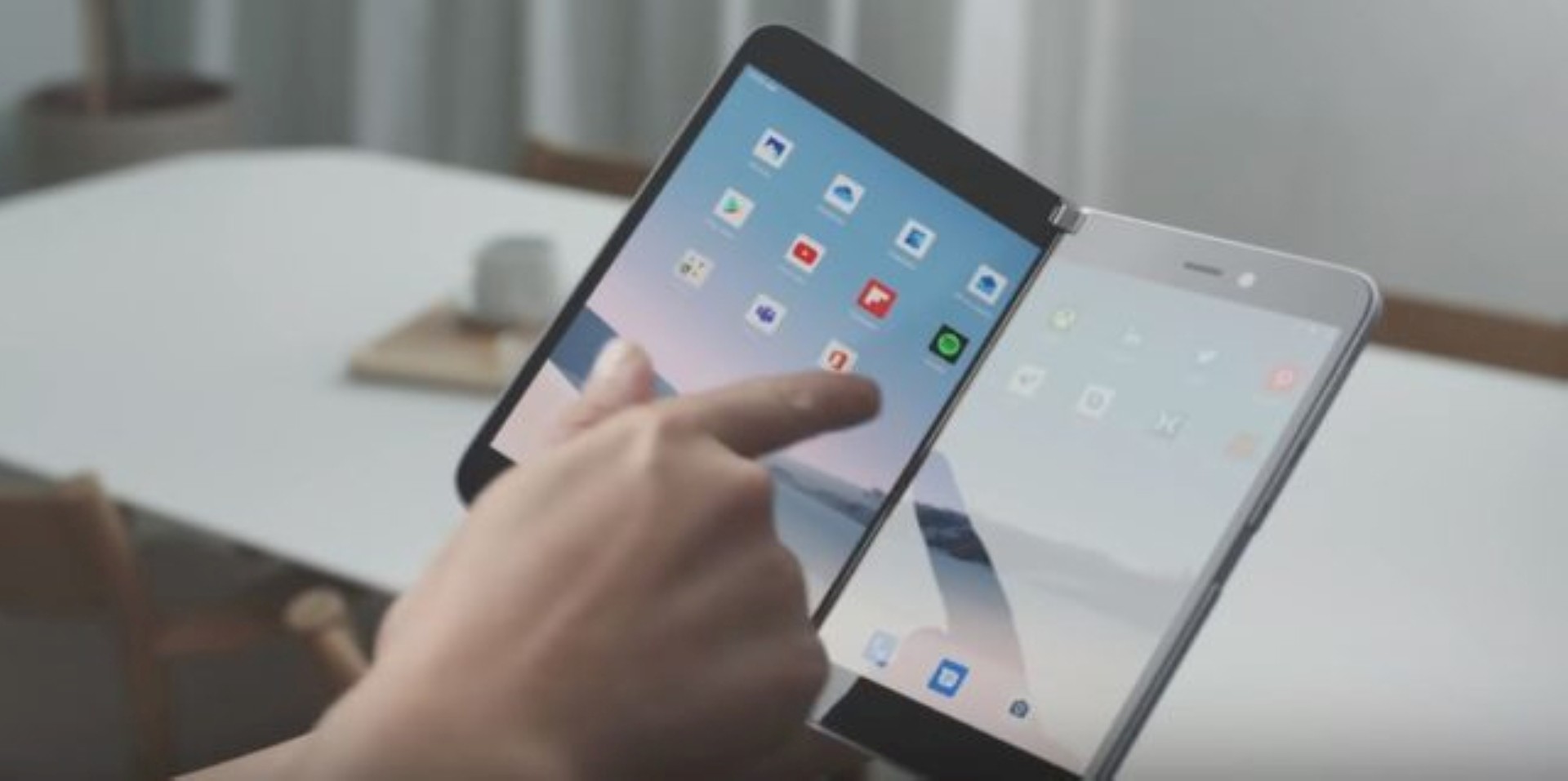 Close up on Microsoft's Duo and Neo: hybrid devices for the multitasker ...