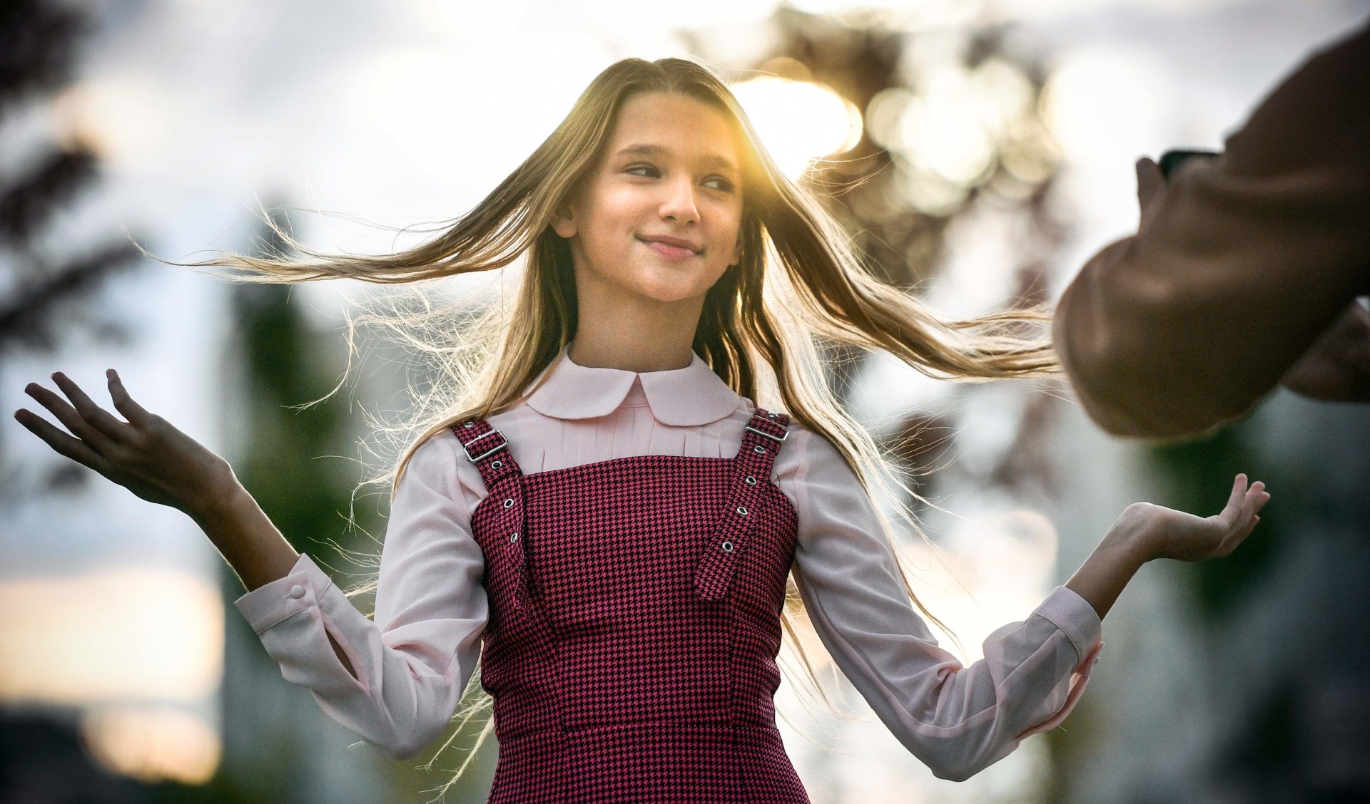 Video stars: Russian child bloggers score millions of ‘likes’ | The Star