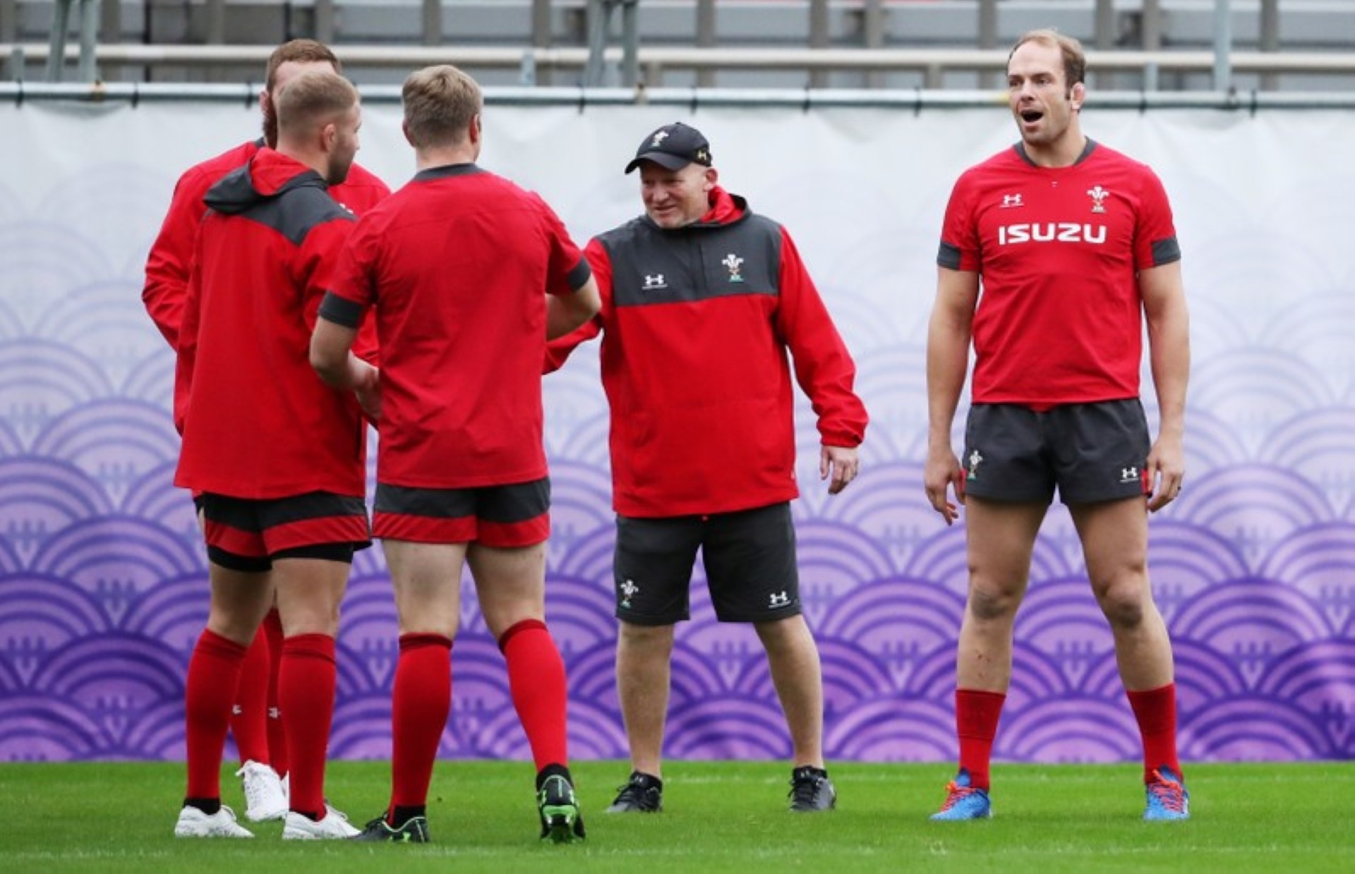 Rugby: Wales line up behind one of the greats, says coach | The Star