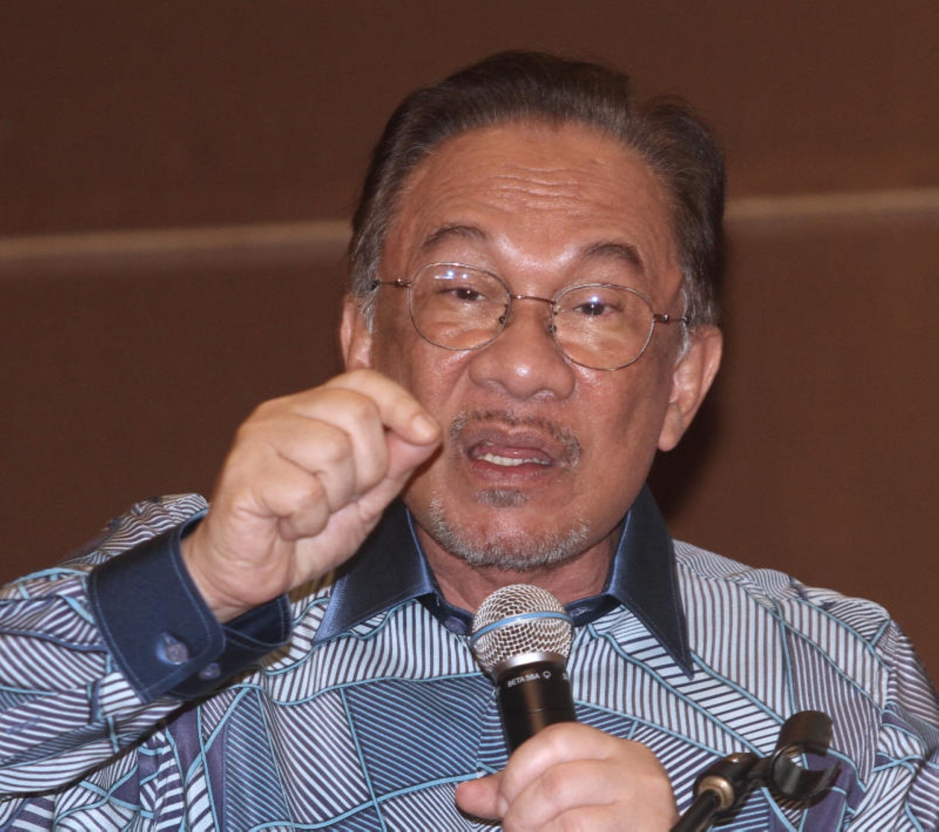 Anwar: Narrative for New Malaysia should hinge on economics | The Star