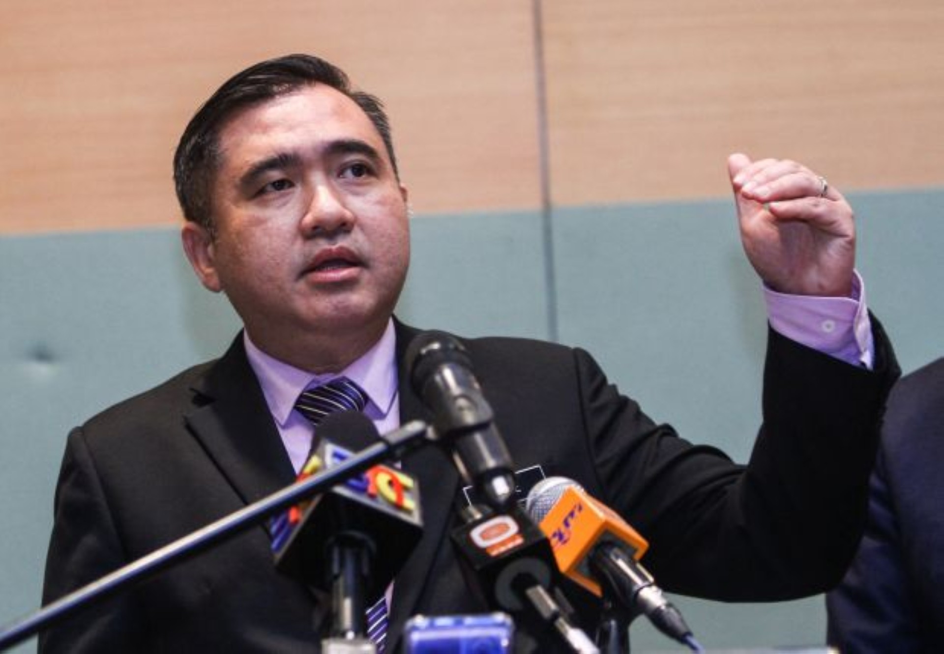 Not practical to ban 'kap chai' as majority bikers are using it, says ...