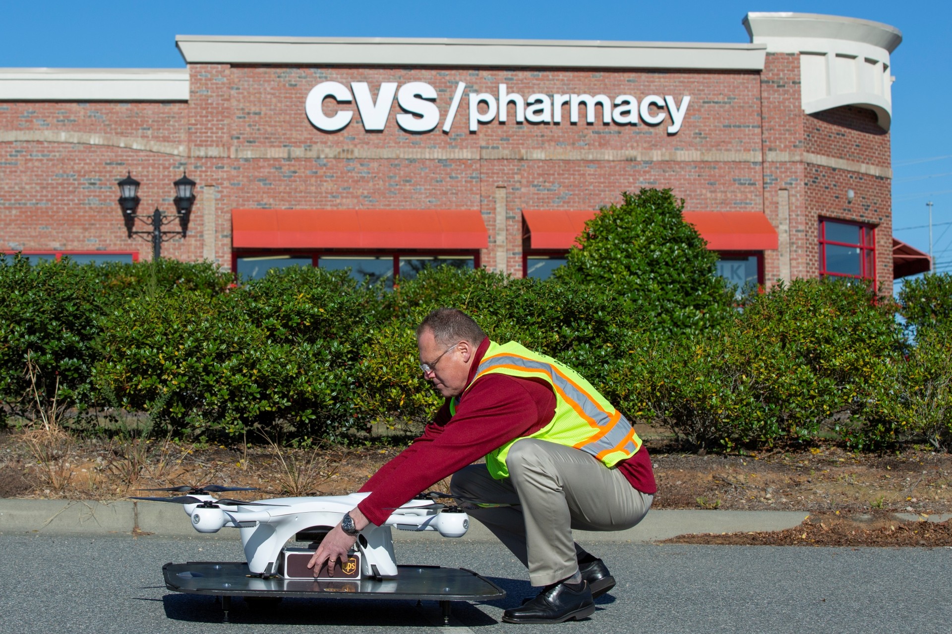 UPS drone makes first US home prescription deliveries for CVS | The Star