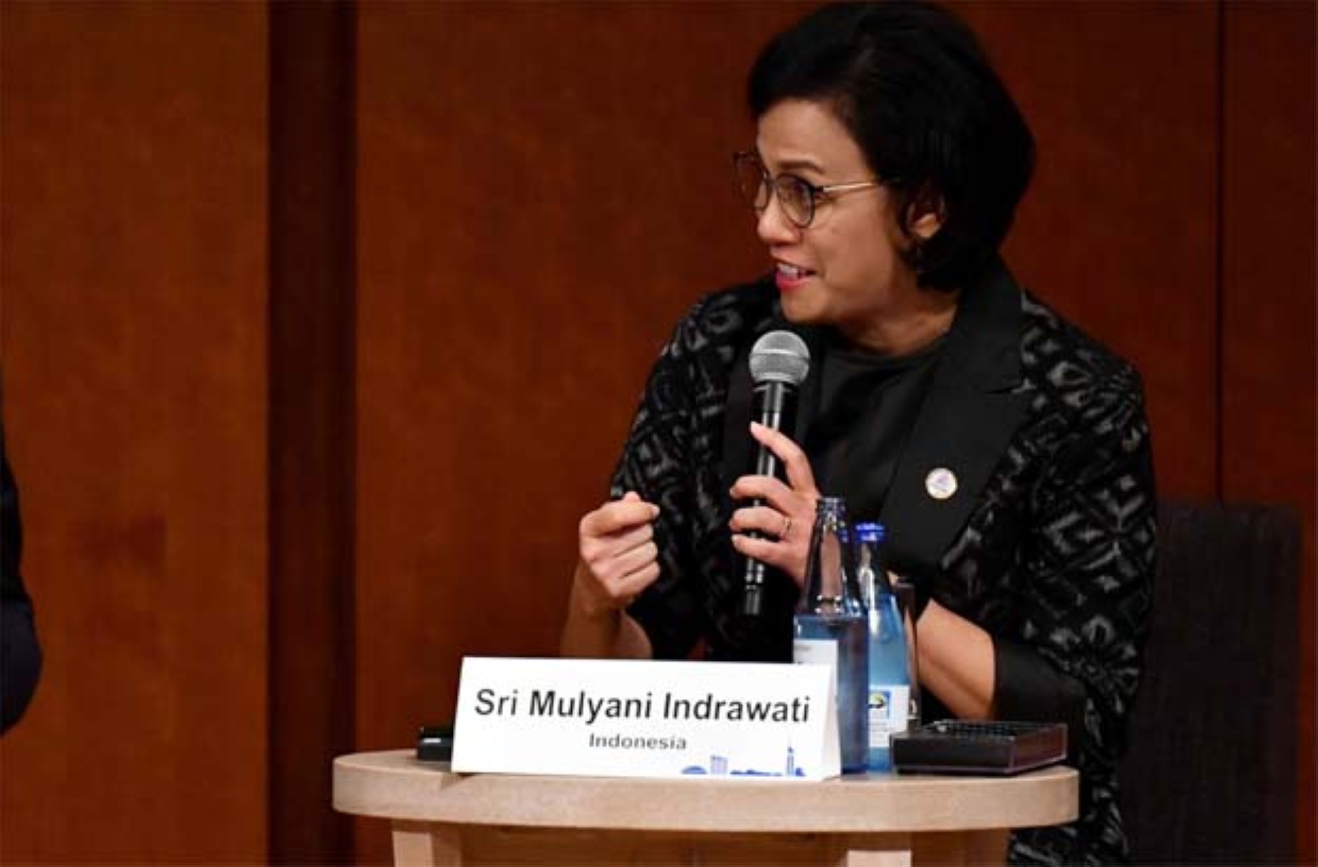 Indonesia defends its economic data | The Star