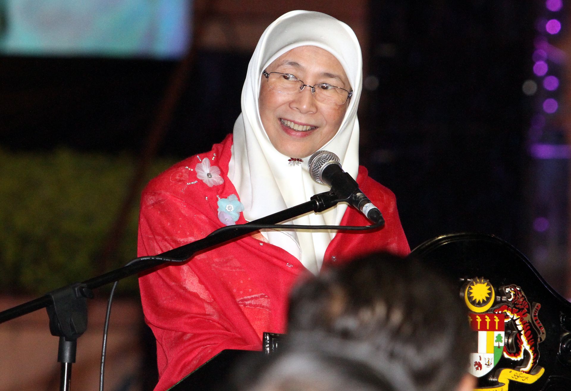 Wan Azizah: We accept people's choice in Tanjung Piai | The Star