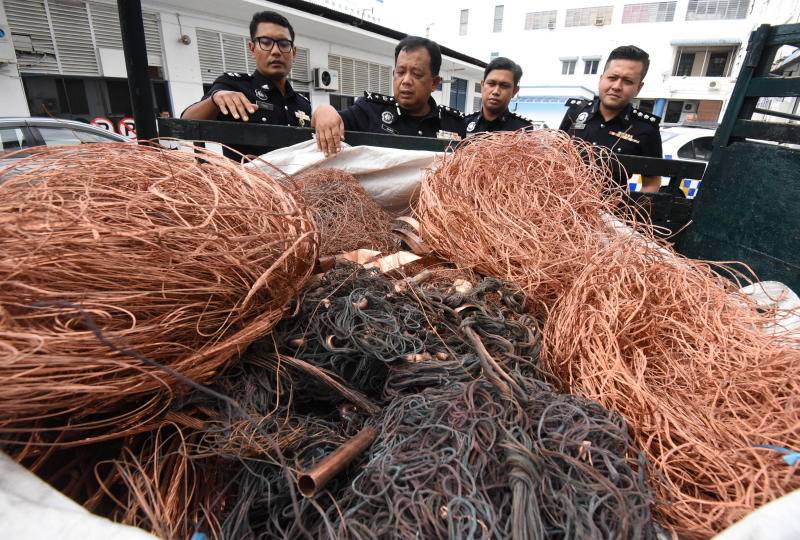 Repeat offender copper robbers nabbed by cops | The Star