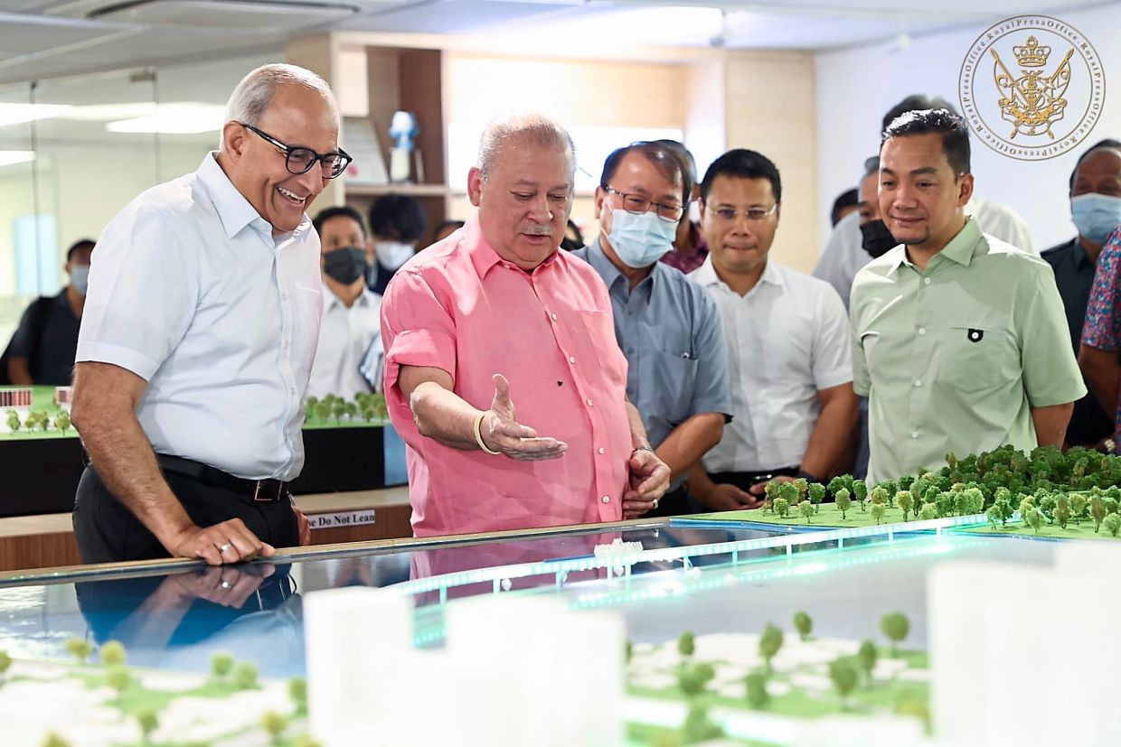 Johor Ruler visits RTS Link | The Star