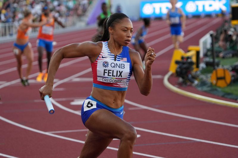 Athletics: Athletics-Felix hops on plane back to World Championships ...