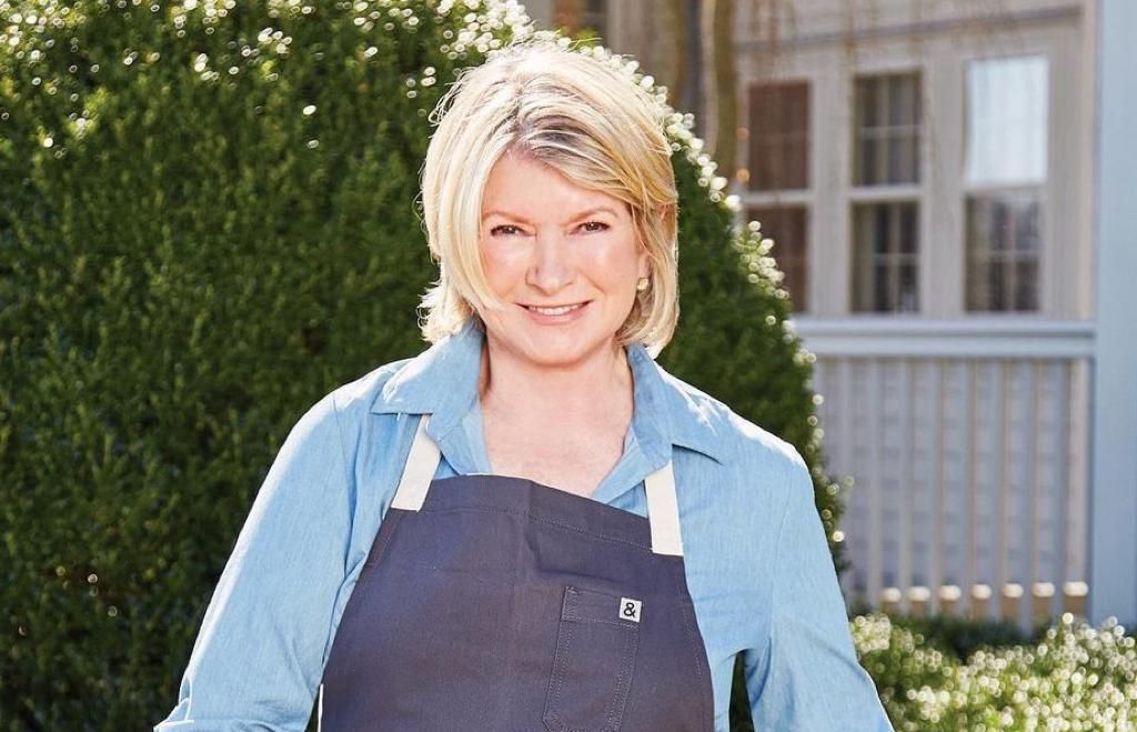 Martha Stewart's 'magnificent' pet peacocks killed in coyote attack ...