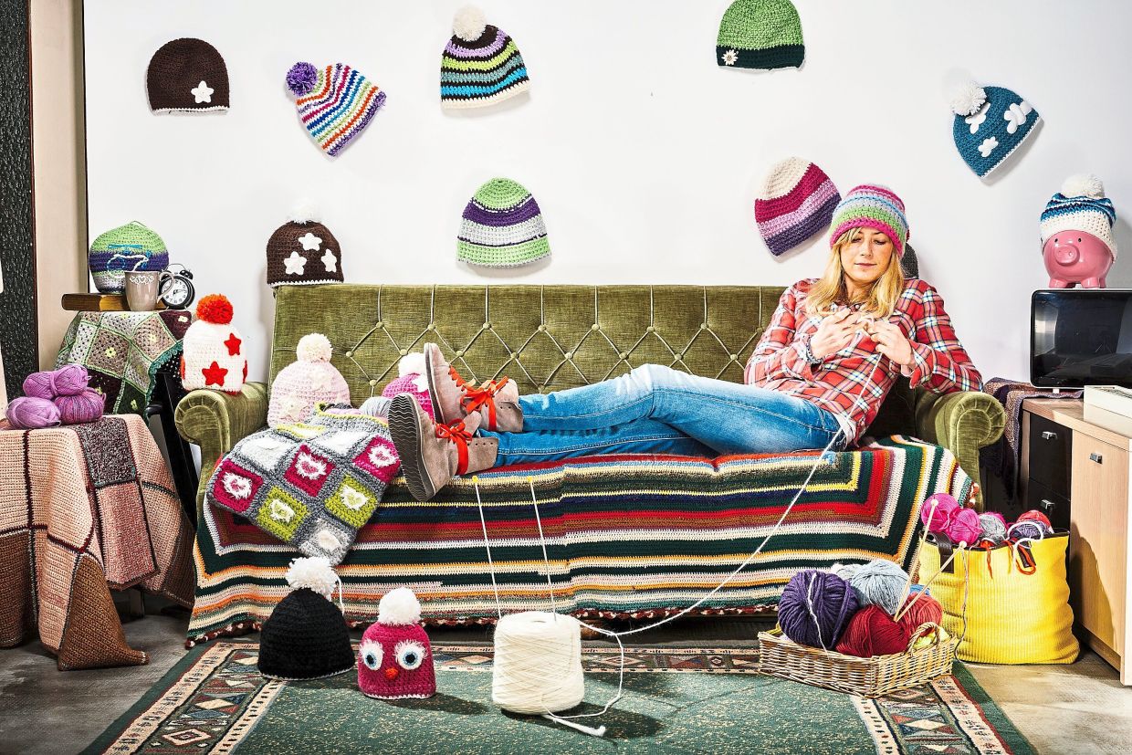 Gen Zers are embracing their 'grandma era' with knitting and herbal tea ...