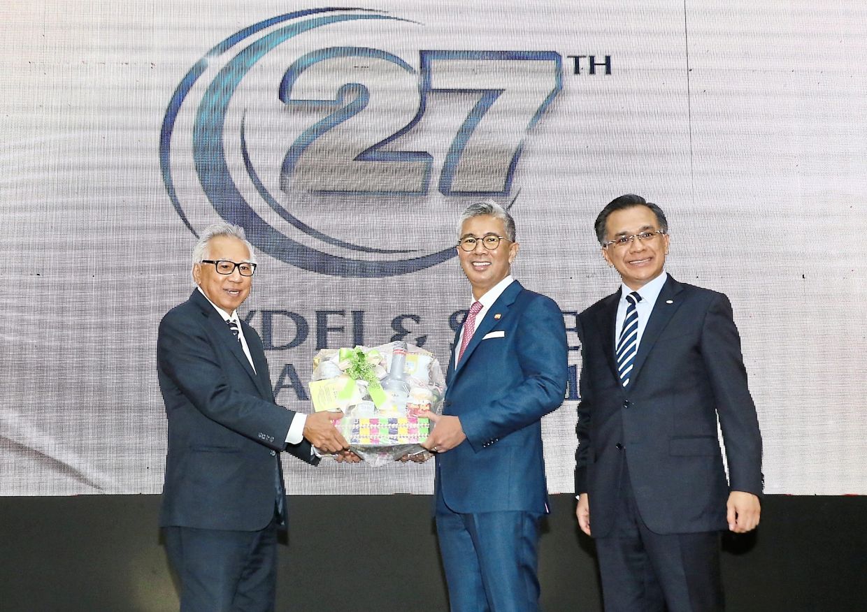 CGC awards its scheme participants | The Star