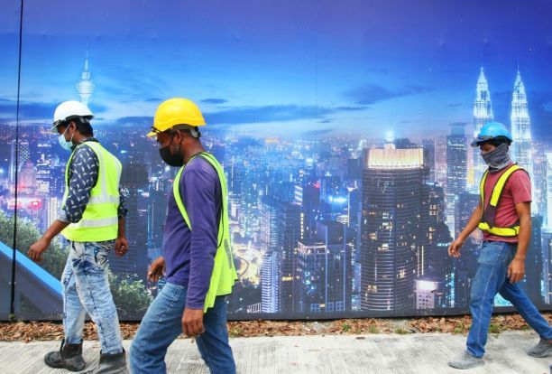 Stuck between a rock and a hard place | The Star