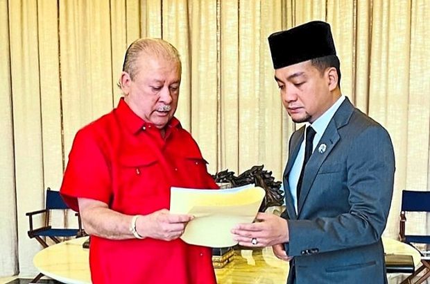 Johor Ruler to review data on weekend rest days | The Star