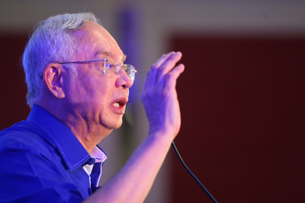 Wanita BN Convention: I won’t flinch an inch, says Najib ahead of final ...