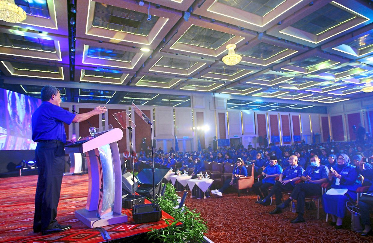 It’s a do-or-die battle for Tok Mat | The Star