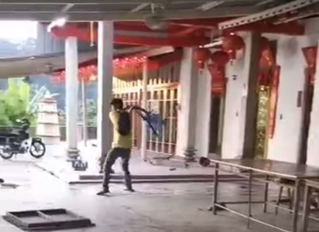 Mentally ill man detained for damaging temple property | The Star