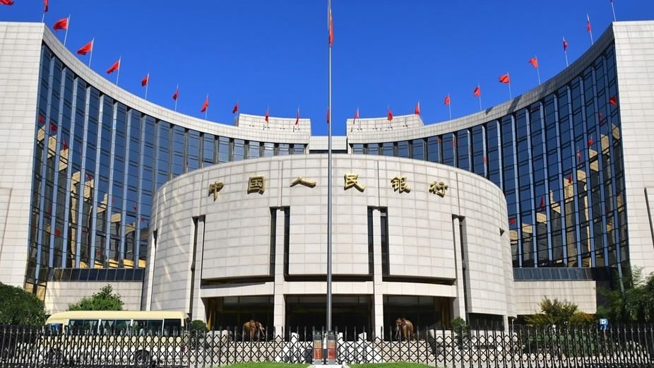 China central bank cuts lending rates to boost economy | The Star