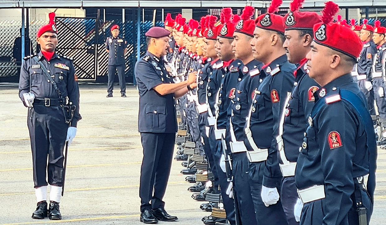 Top cop: Police personnel must maintain fitness | The Star