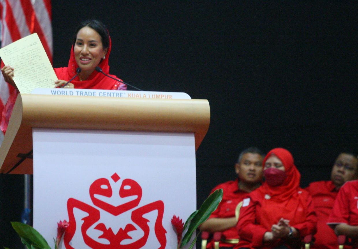 Daddy is all alone, he should not be spending his days like this, Najib ...