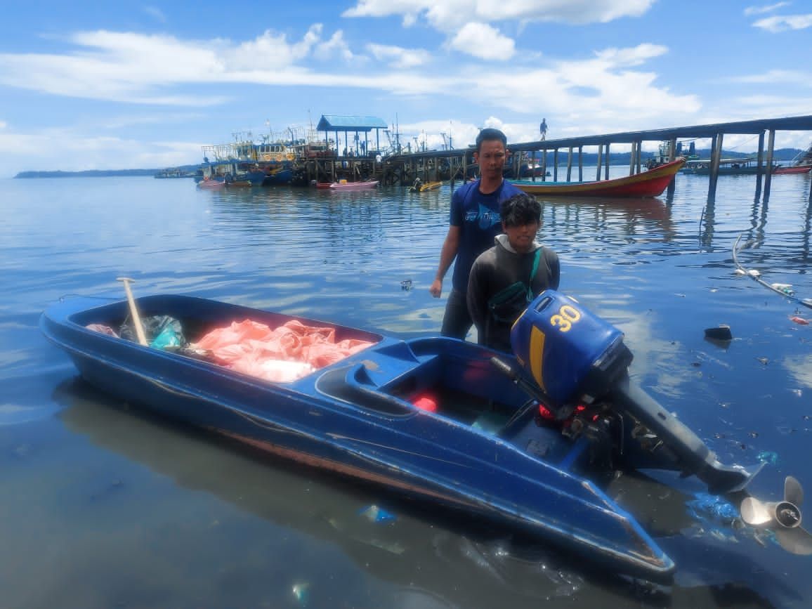 Lahad Datu police seize RM17,000 worth of illicit cigarettes, arrest ...