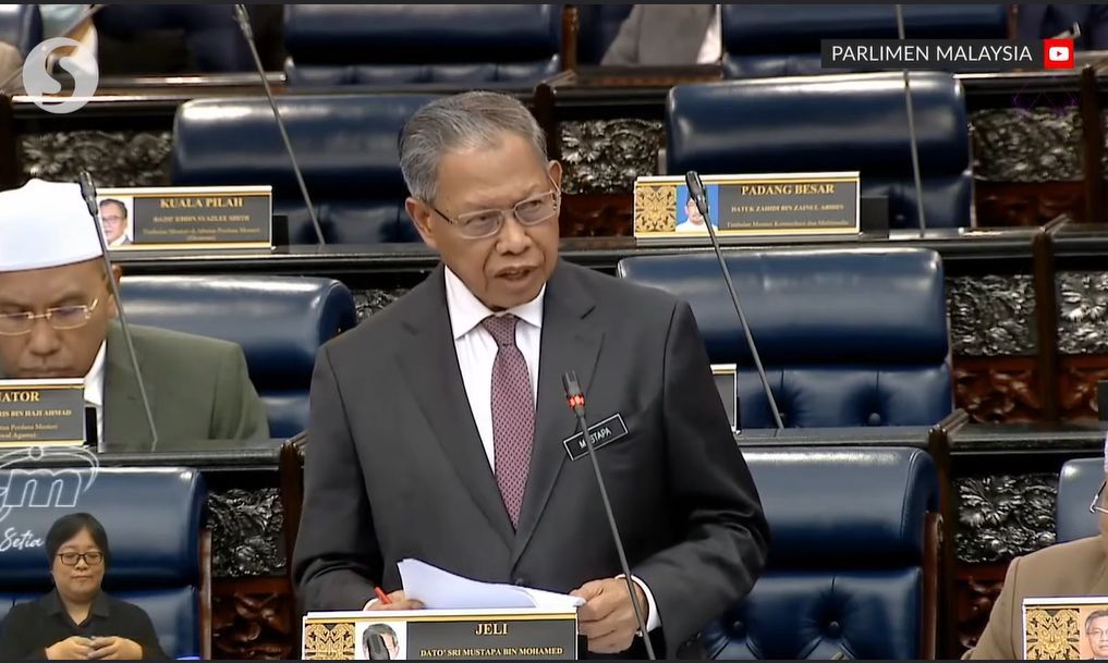 Mustapa promises income structure review | The Star