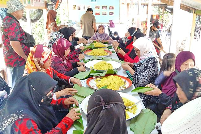 ‘Mengelupis’ workshop seeking to preserve Kedayan culture | The Star