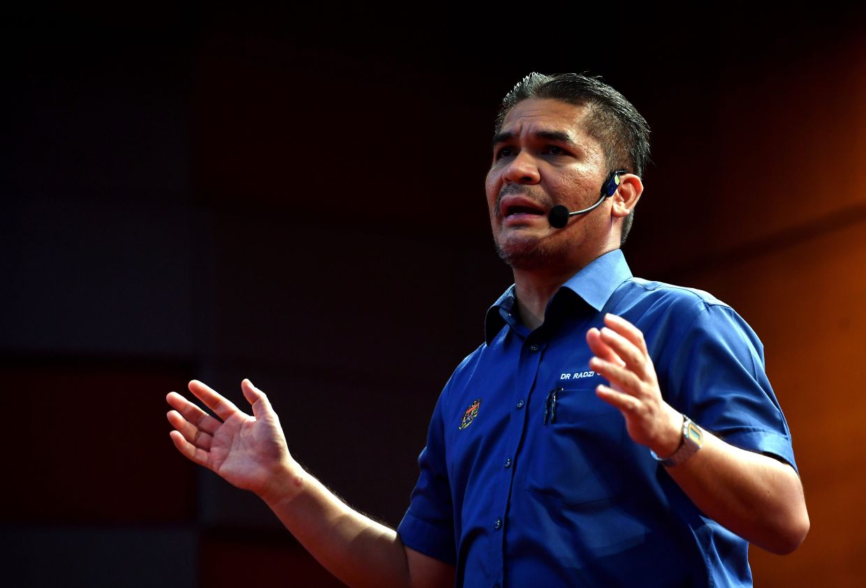 Radzi: Stressful for schools, teachers if GE15 held during flood season ...