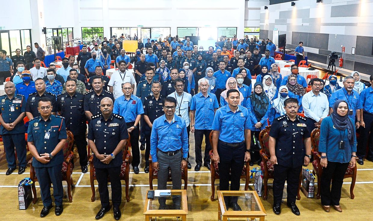 MBSJ adds six strobe light sirens to warn against floods | The Star