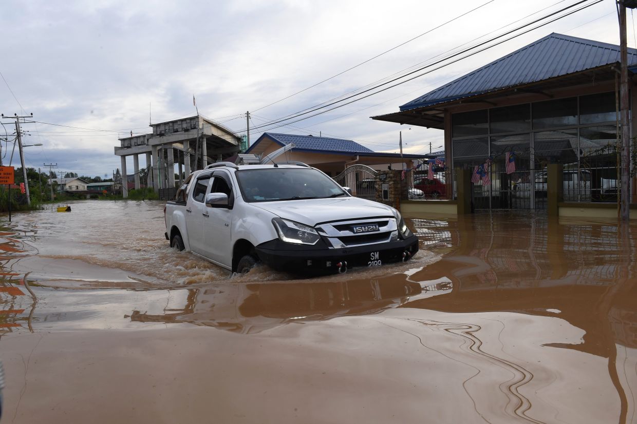 Sabah floods: 43 evacuated in Penampang, situation improving in KK ...