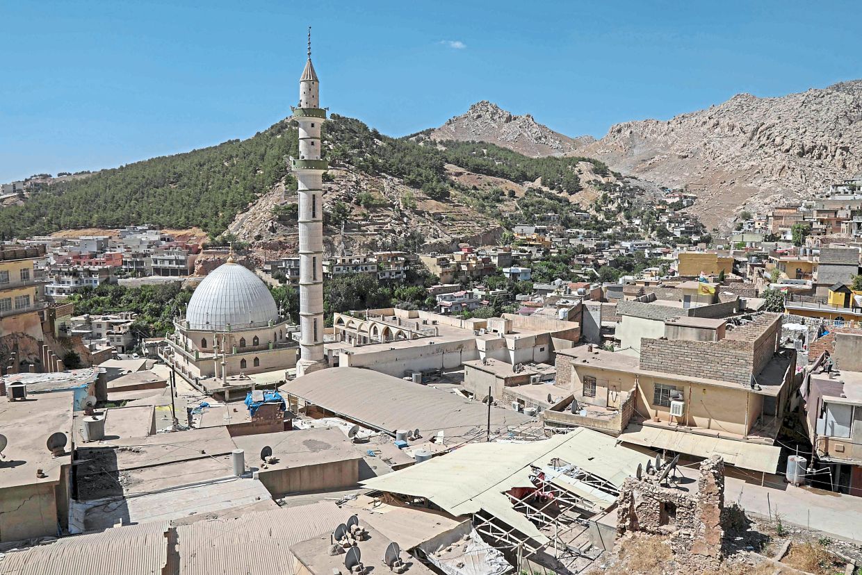 How ancient stone houses stay cool in Iraq as its concrete jungle ...