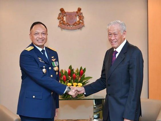 Indonesian air force chief of staff receives prestigious S'pore ...