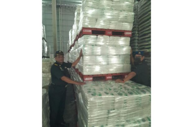Enforcement officers seize 35,000kg of sugar worth RM99,000 in Negri ...